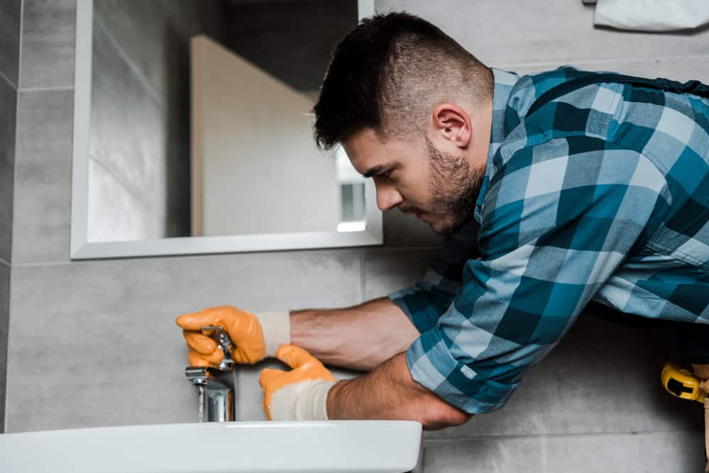 How Do You Remove A Moen Faucet Handle THEKITCHENKNOW